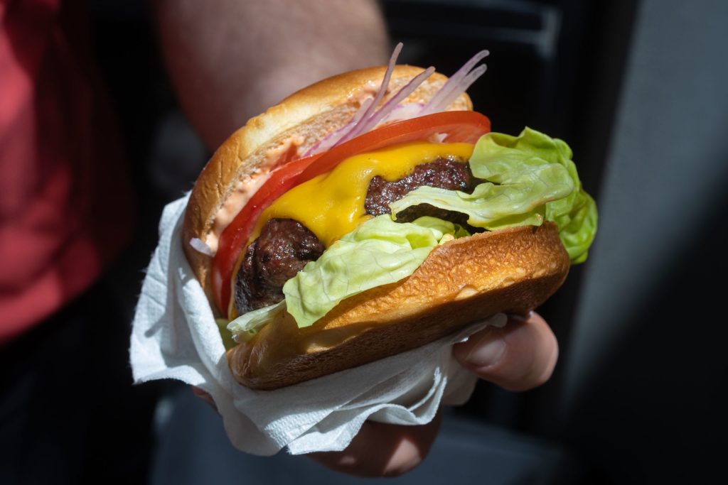 Hamburger Temperature: How to Cook Burgers Deliciously